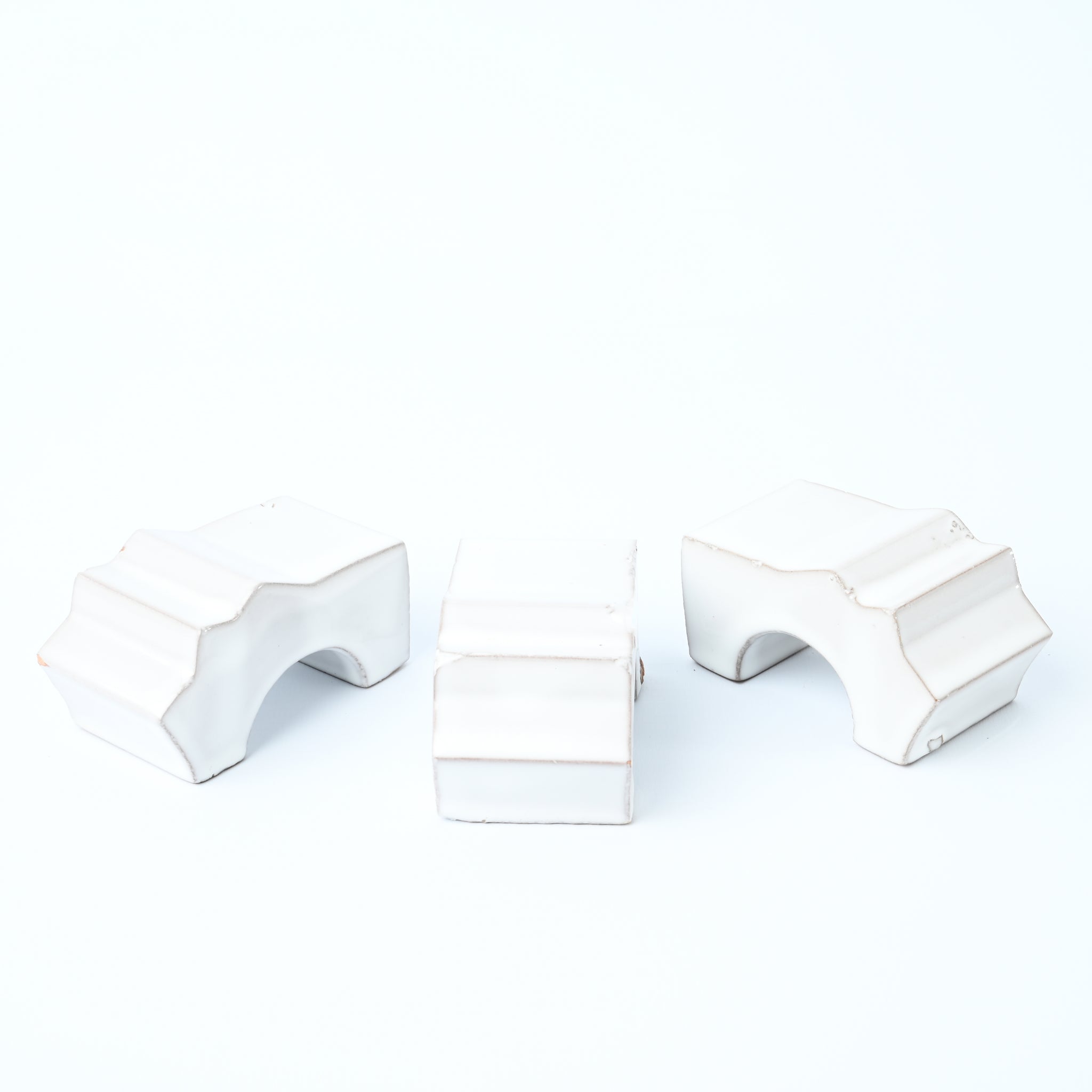 Cream Large Glazed Pot Feet (Pack of 3) 90mm – Heritage Pot Company