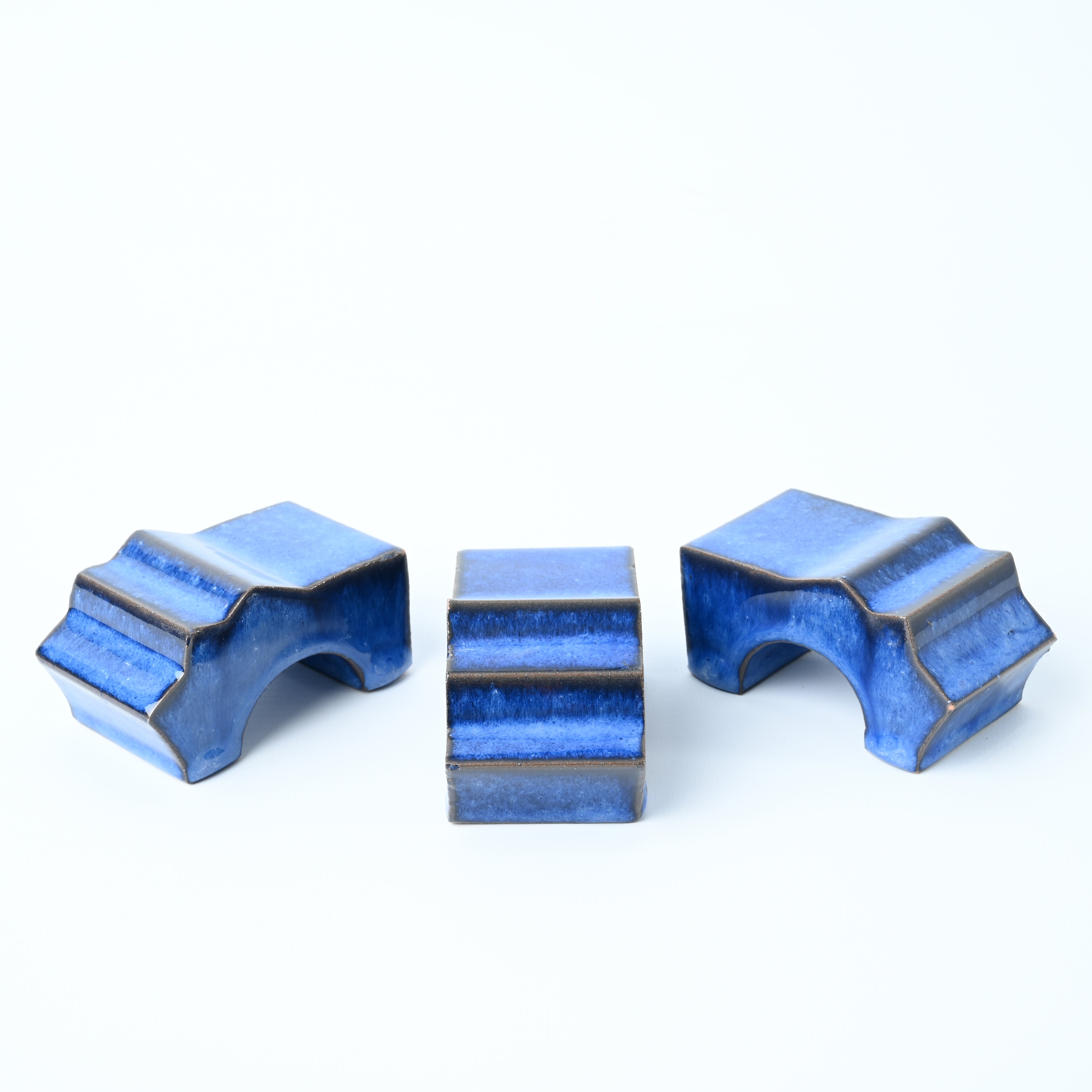 Blue Large Glazed Pot Feet (Pack of 3) 90mm – Heritage Pot Company